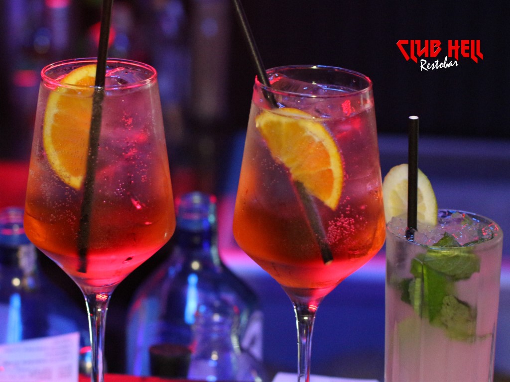 CLUB HELL